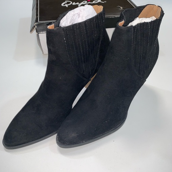 Qupid | Shoes | Qupid Black Suede Booties | Poshmark